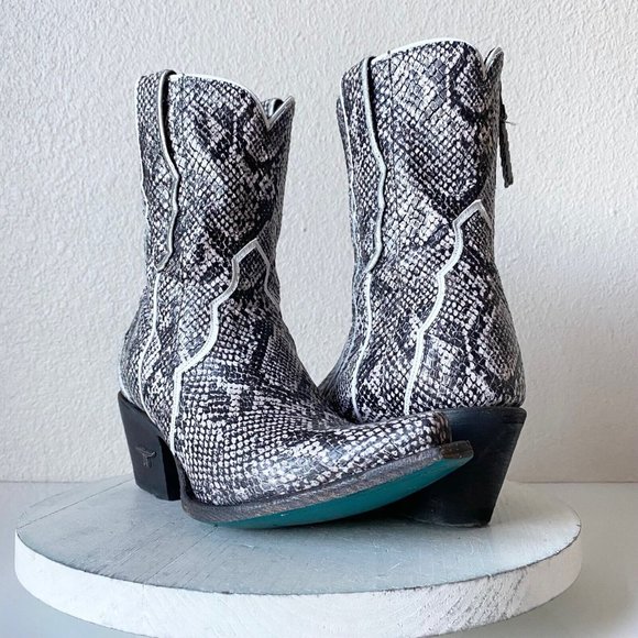 Lane | Shoes | Lane Vickson Cowgirl Western Bootie 75 Black White Ankle ...